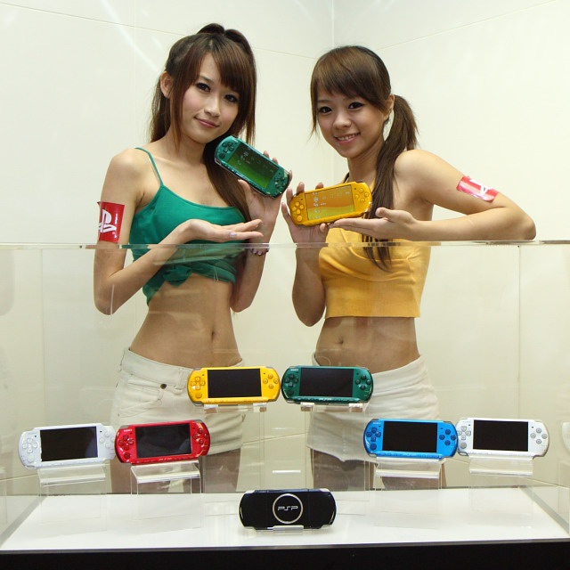 PSP-3007 艷彩雙新色「耀目黃」與「青翠綠」下週四同步登台 - 巴哈姆特