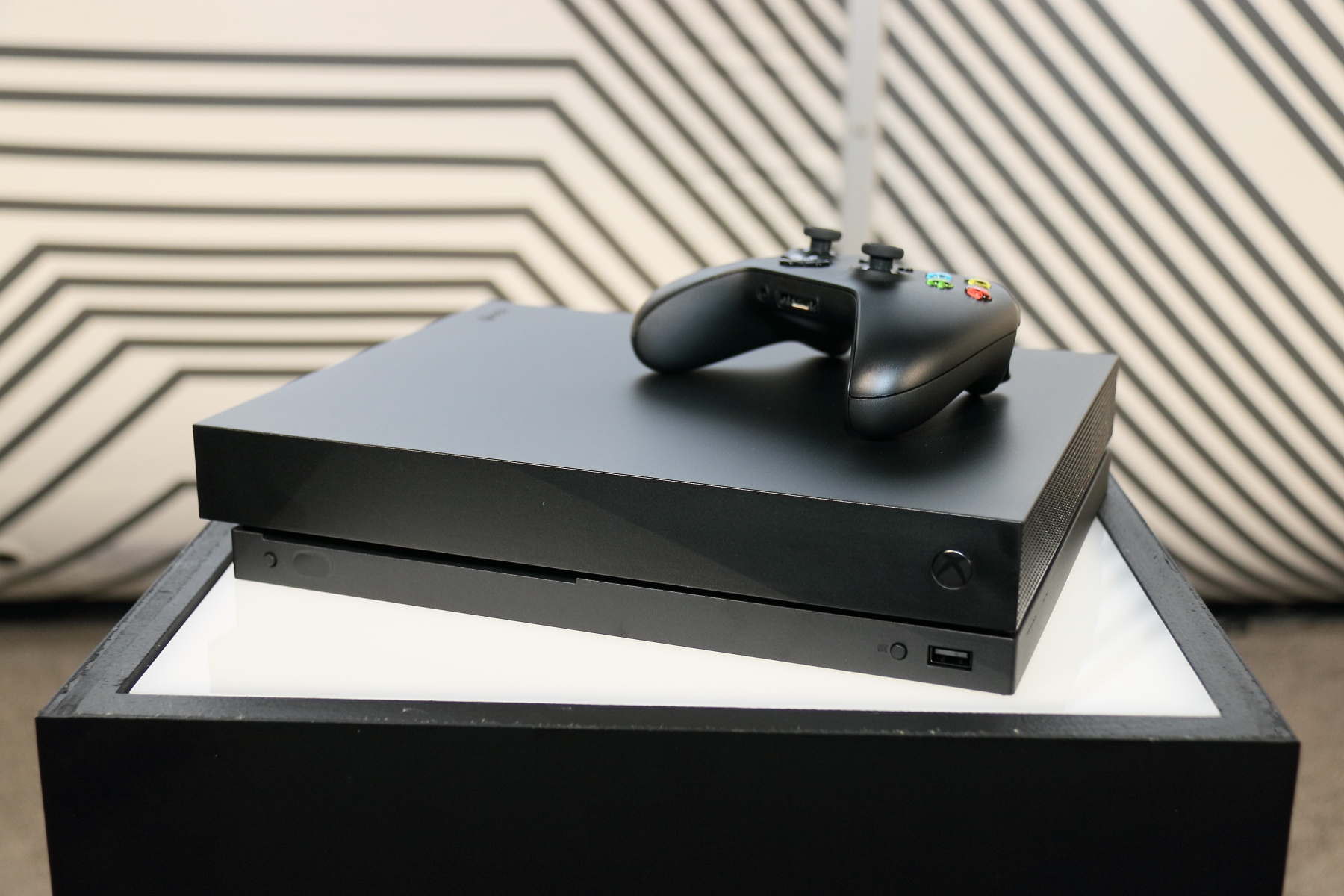 【E3 17】Xbox One X 展現 4K 超高畫質實力 結合 Window 10 打造無接縫遊戲體驗 - 巴哈姆特