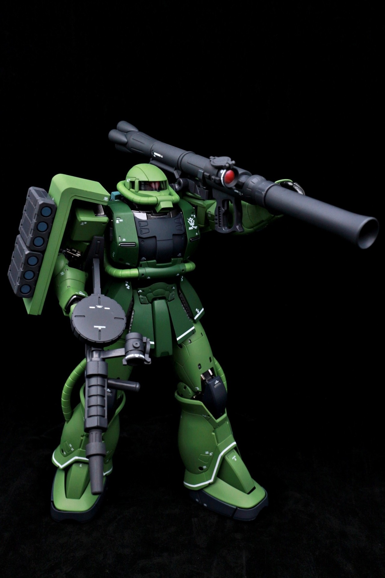 [BANDAI] MS-06C ZAKU II TYPE C - a126164582的創作 - 巴哈姆特