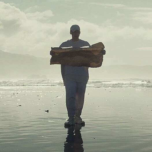 【歌詞翻譯】NF - RUNNING 道別過去的我 / 逃離 - xux95485的創作 - 巴哈姆特