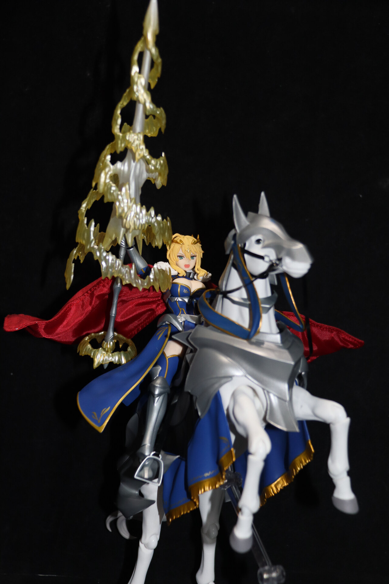 閃耀於終焉之槍!figma FGO 阿爾托莉亞‧潘德拉剛 Lancer 白槍 DX版! - x95136817的創作 - 巴哈姆特
