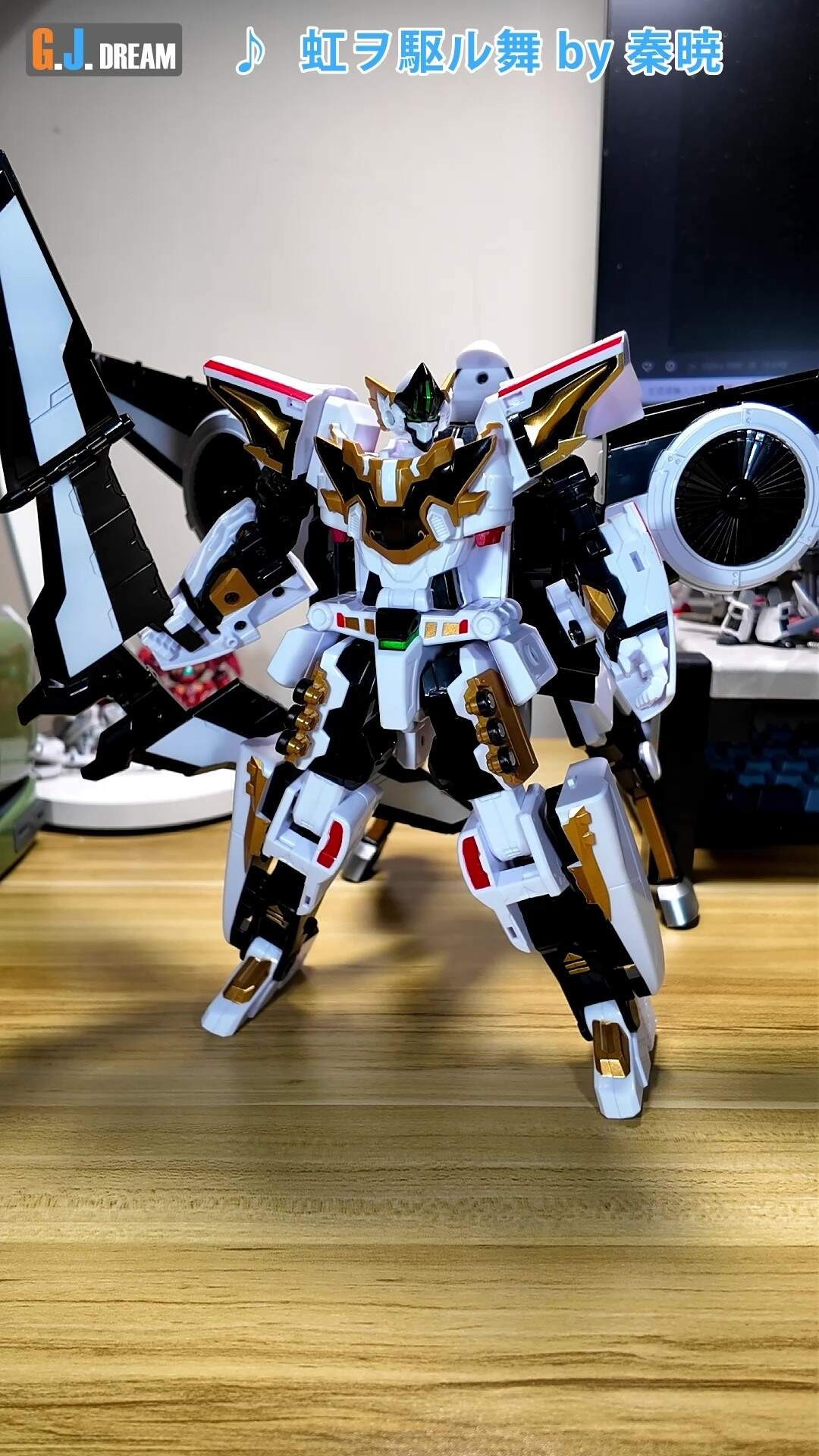 炫卡鬥士 銀翼騎士 / METAL CARDBOT Sky Gallop / 메탈카드봇 스카이갤럽 - jerry3194254的創作 - 巴哈姆特