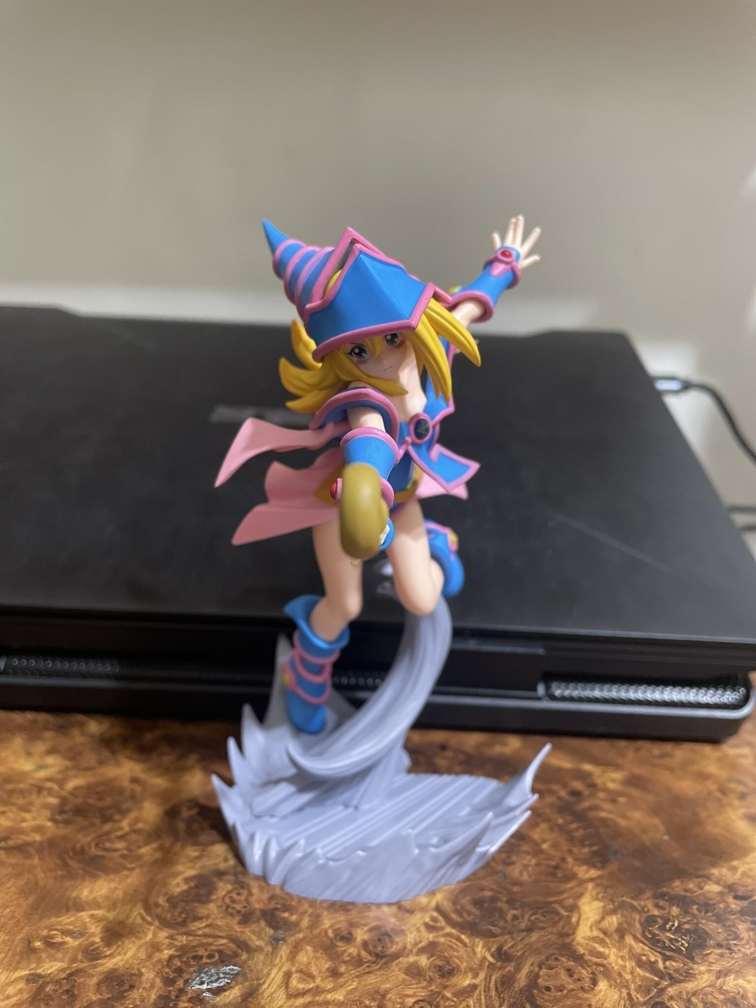 最可愛的魔導士女孩-BANPRESTO 戰光絕景 《遊戲王—怪獸之決鬥》黑魔導女孩 - schlange4869的創作 - 巴哈姆特