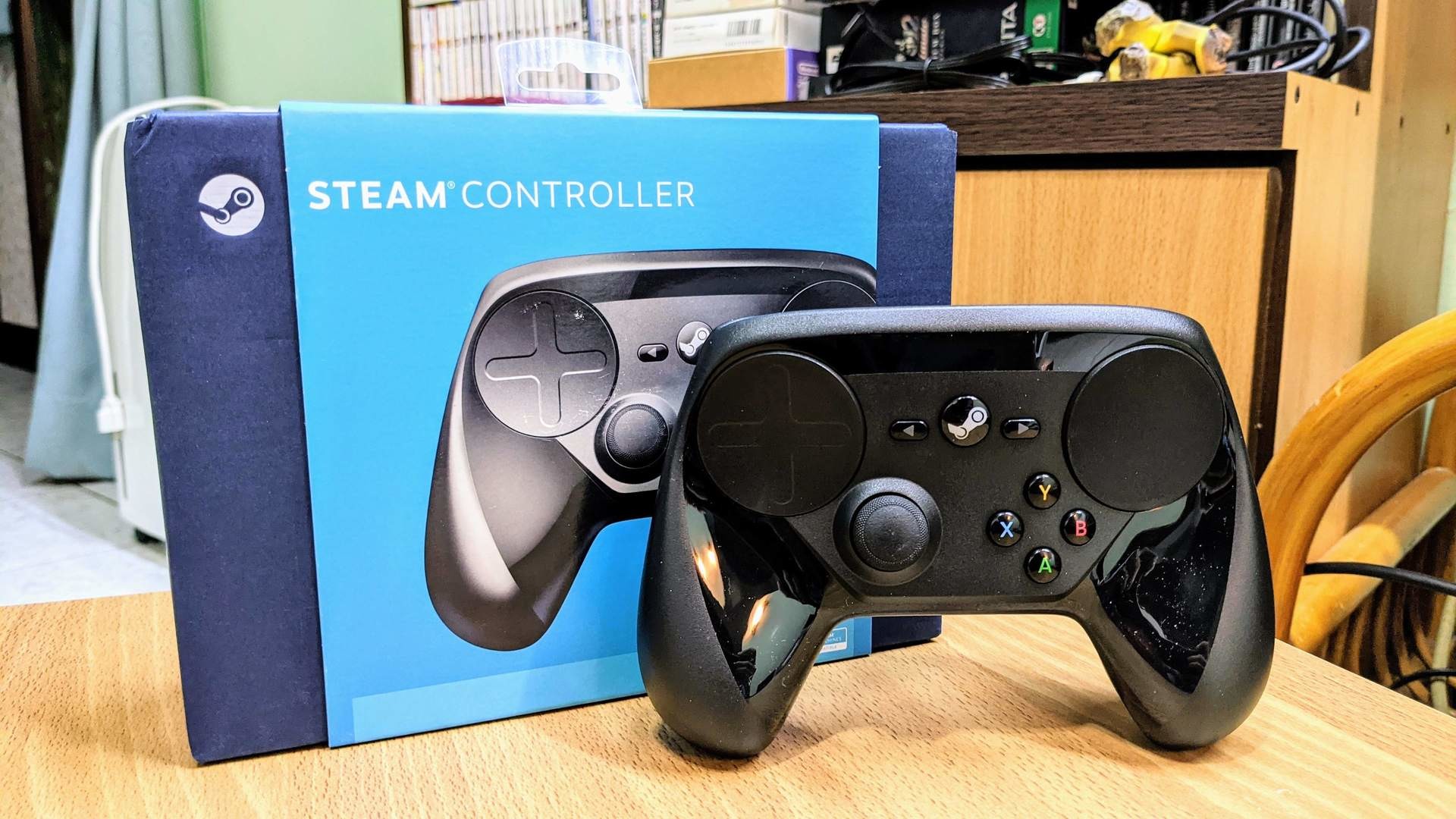 【周邊分享】Steam Controller PC藍芽無線手把 - a2462365的創作 - 巴哈姆特