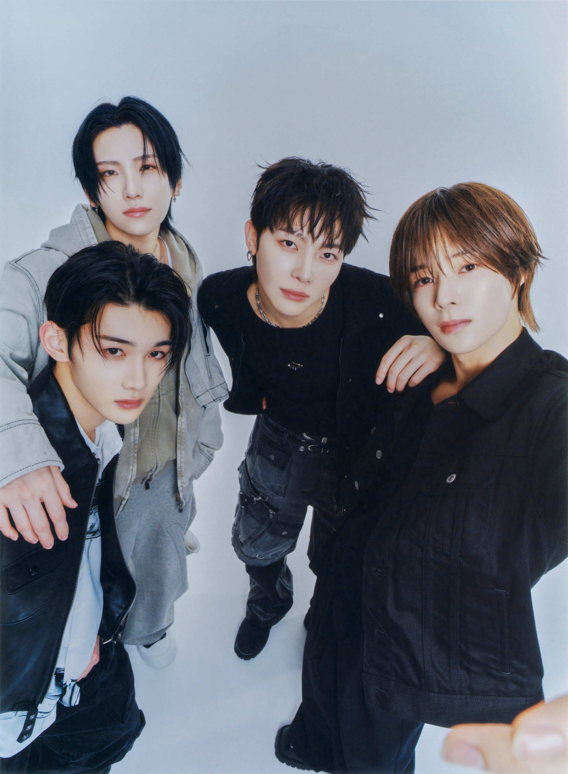 TEAM．K．NICHOLAS．YUMA．JO】ViVi 2025訪談翻譯（爆紅舞台篇1） - yorutonbi的創作 - 巴哈姆特