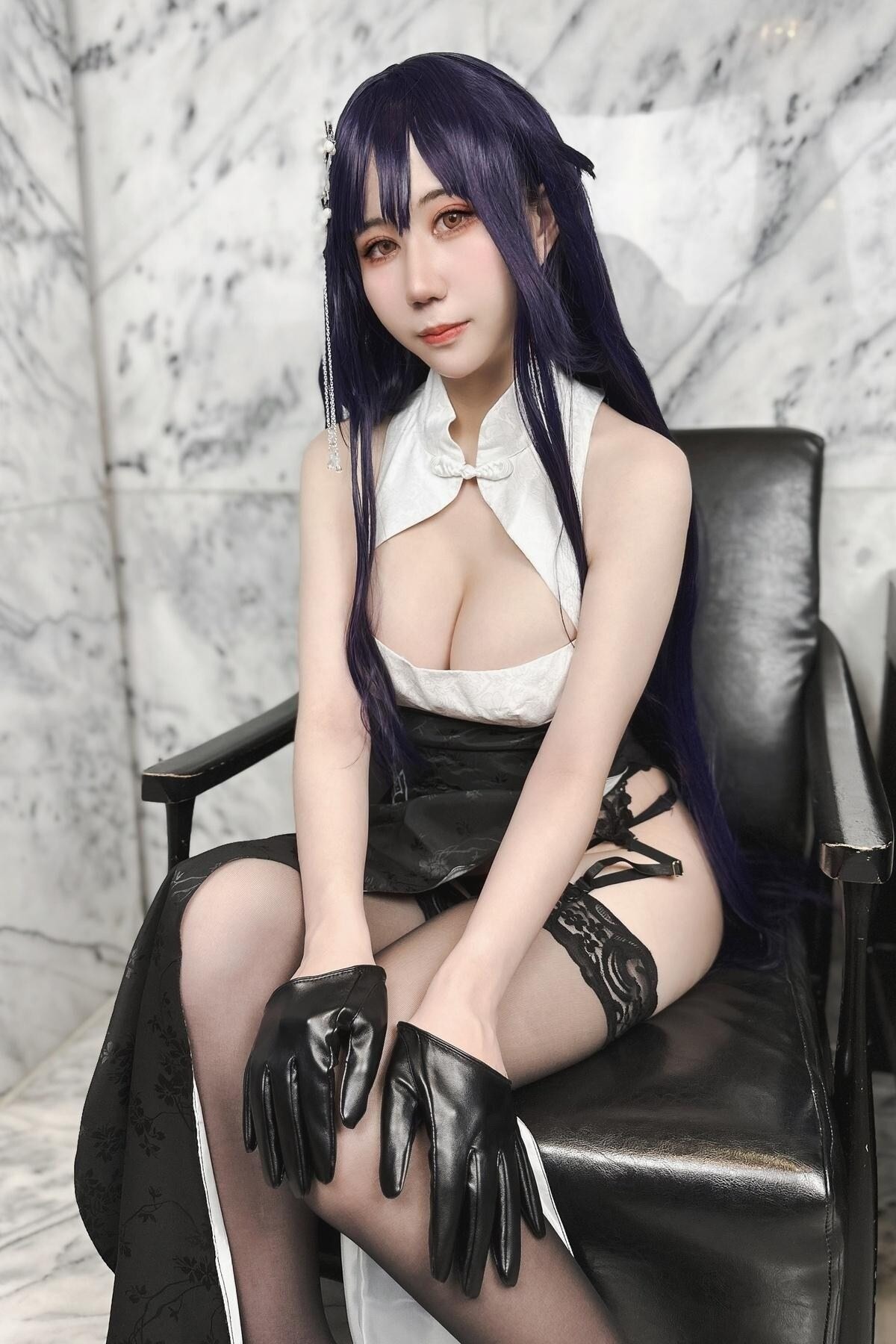 指揮官，需要吾妻做什麼事嗎？ - f410693029的創作 - 巴哈姆特