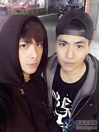 【SpeXial-閎翔】愛過你就足夠 ﹝BL﹞ - annie2013的創作 - 巴哈姆特