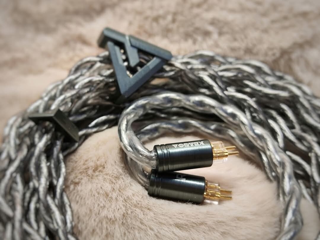 Vortex Cables Iris 銅鍍銀升級線 開箱》 - noob1107的創作 - 巴哈姆特