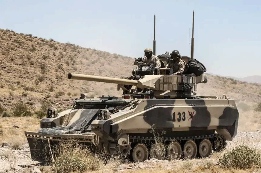 美國假想敵Vismod車輛圖集Pt. 2 M113 - lightfullsh的創作 - 巴哈姆特