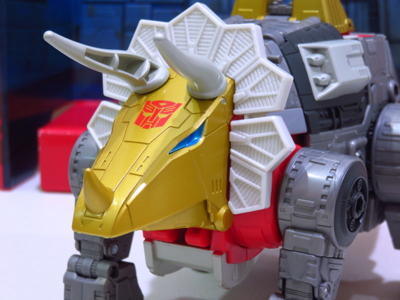 [達人專欄] 「開箱」變形金剛 Studio Series SS86系列 Slug 鐵渣 Dinobot - aiex888的創作 - 巴哈姆特