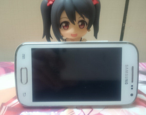 4年前的第一台智慧型手機小巧可愛GUMI痛機回歸w - MAXFT2的創作 - 巴哈姆特