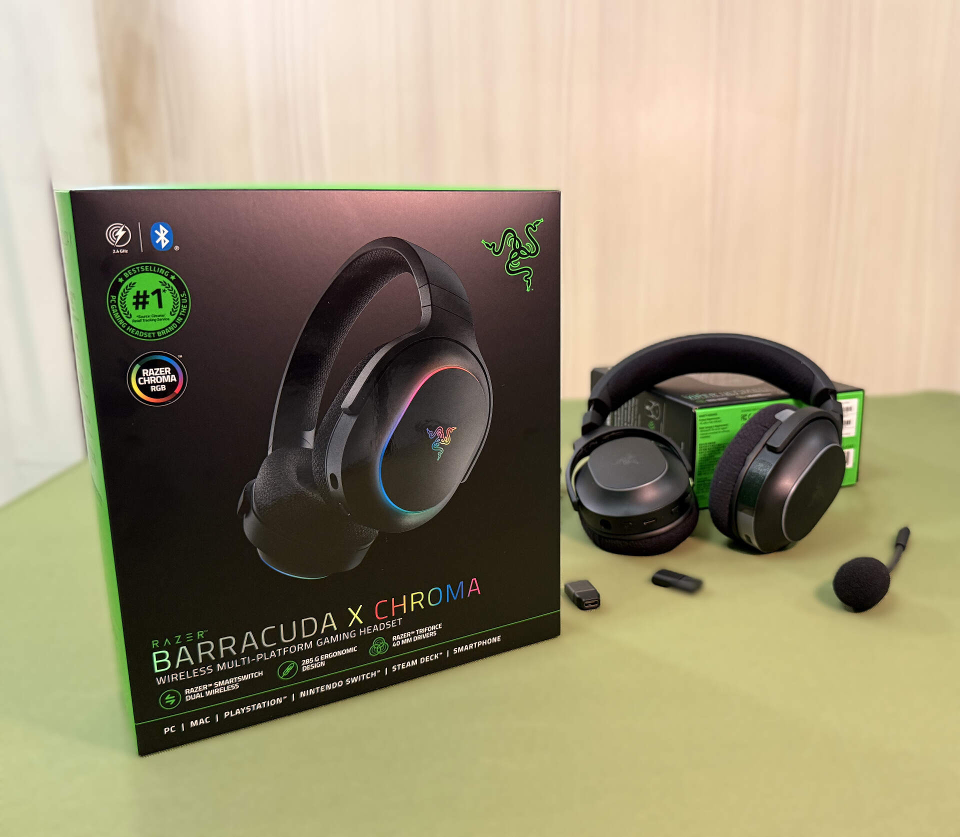 【開箱】雪音,海的那邊是自由嗎? RAZER Barracuda X Chroma 梭魚無線耳機 X 幻彩版 - a3070611的創作 - 巴哈姆特
