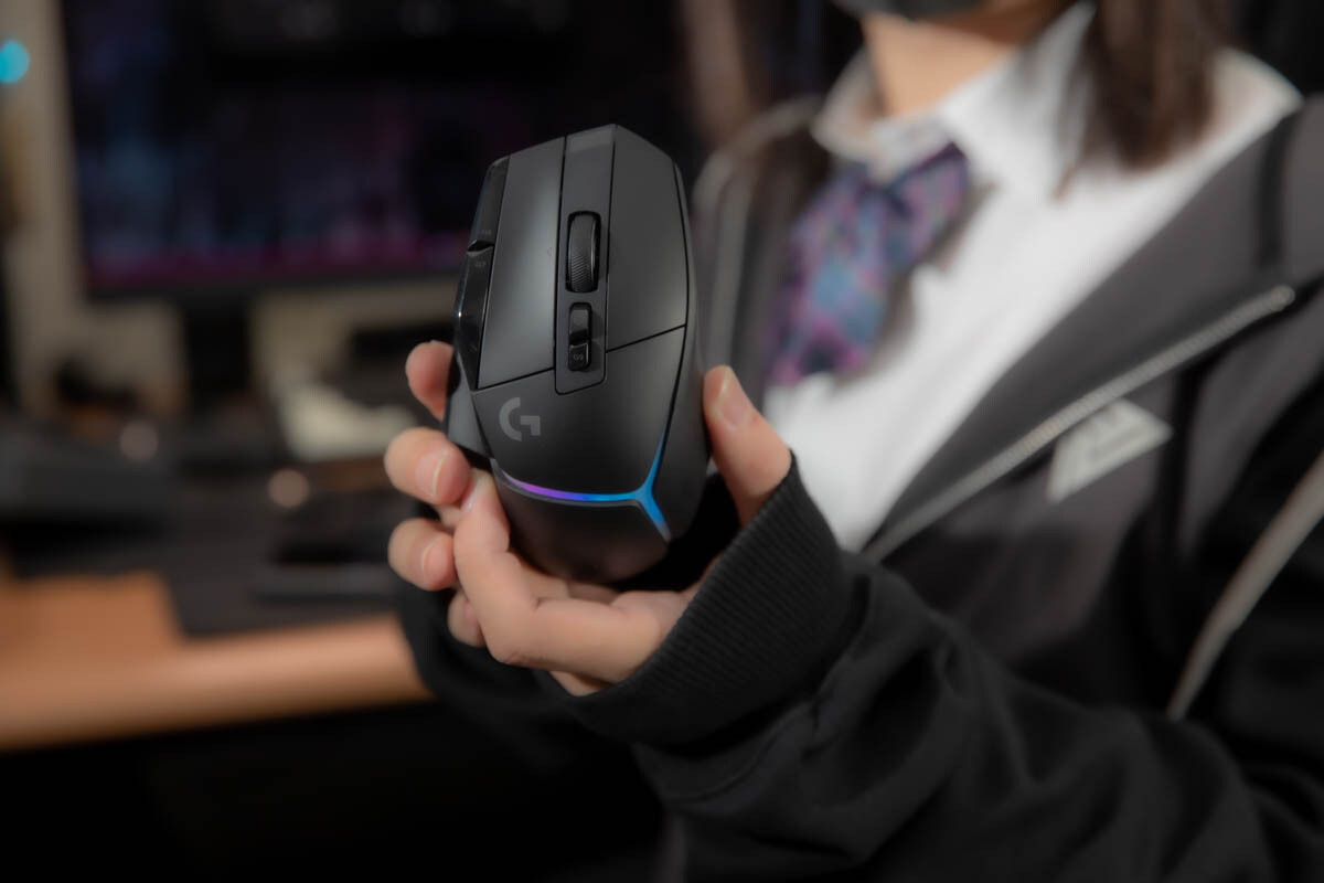 【簡單開箱】傳奇再進化 Logitech G502 X Plus - willie183tw的創作 - 巴哈姆特