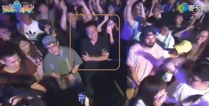 聲音的當事人就在台下 XD - sdgn的創作 - 巴哈姆特