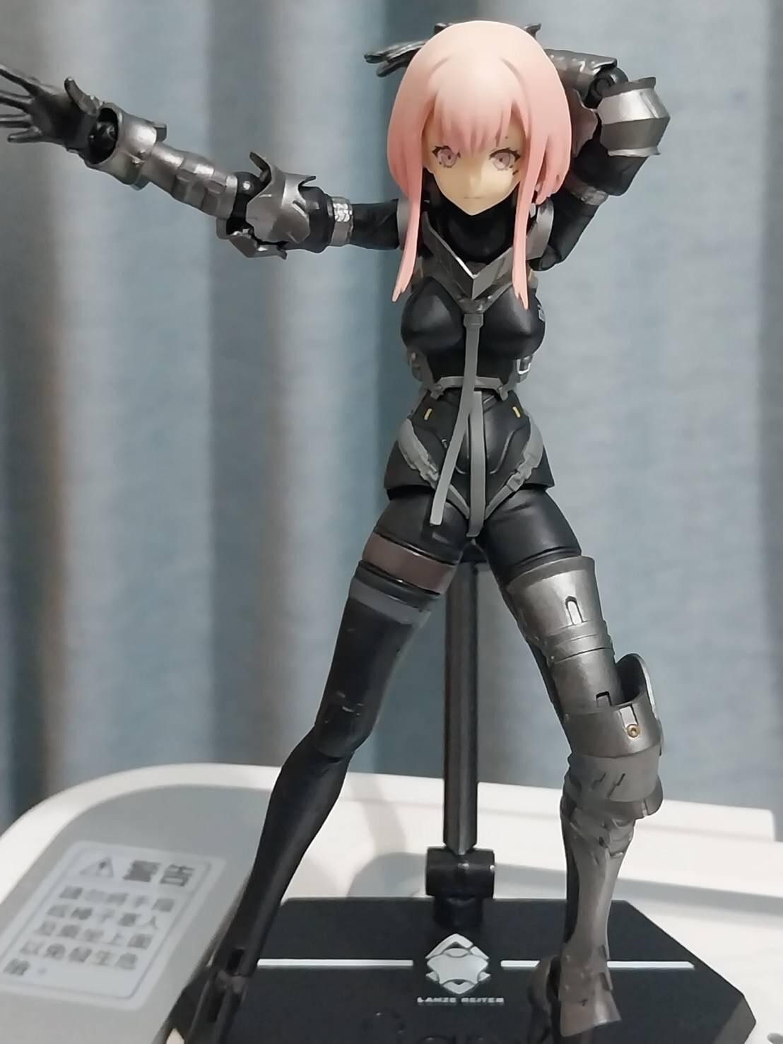 figma 491 暗黑槍騎兵 LANZE REITER 繪師neco - aaa010203的創作 - 巴哈姆特