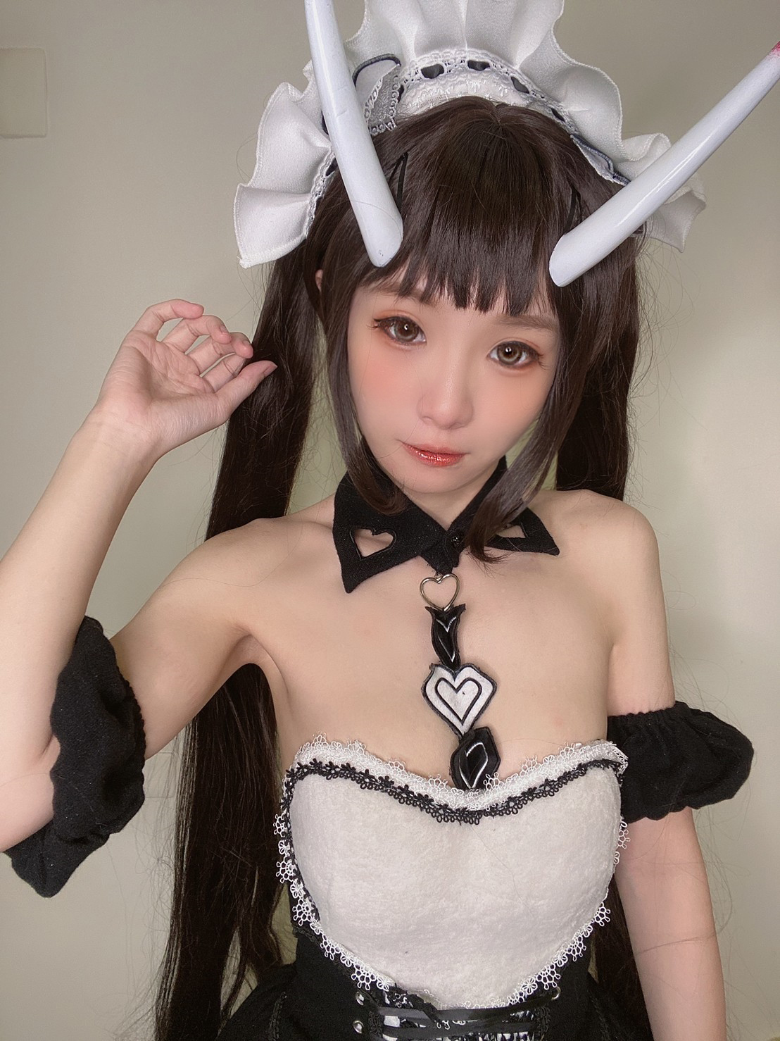 【碧藍航線】能代 女僕 - wl02147565的創作 - 巴哈姆特