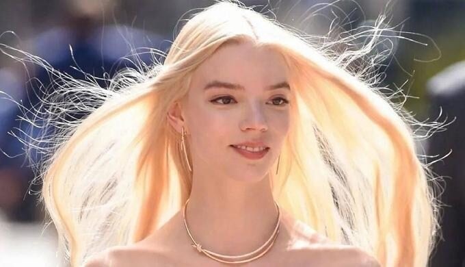 (新聞轉貼) 恭喜 安雅泰勒喬伊 結婚了~ - e002501的創作 - 巴哈姆特