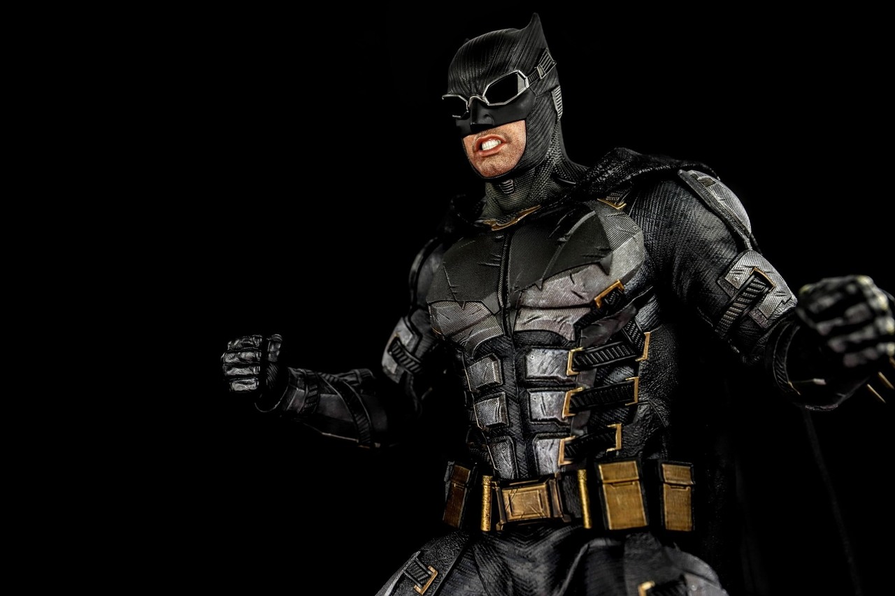 [HOT TOYS] MMS432 JUSTICE LEAGUE BATMAN (TACTICAL BATSUIT VERSION ...