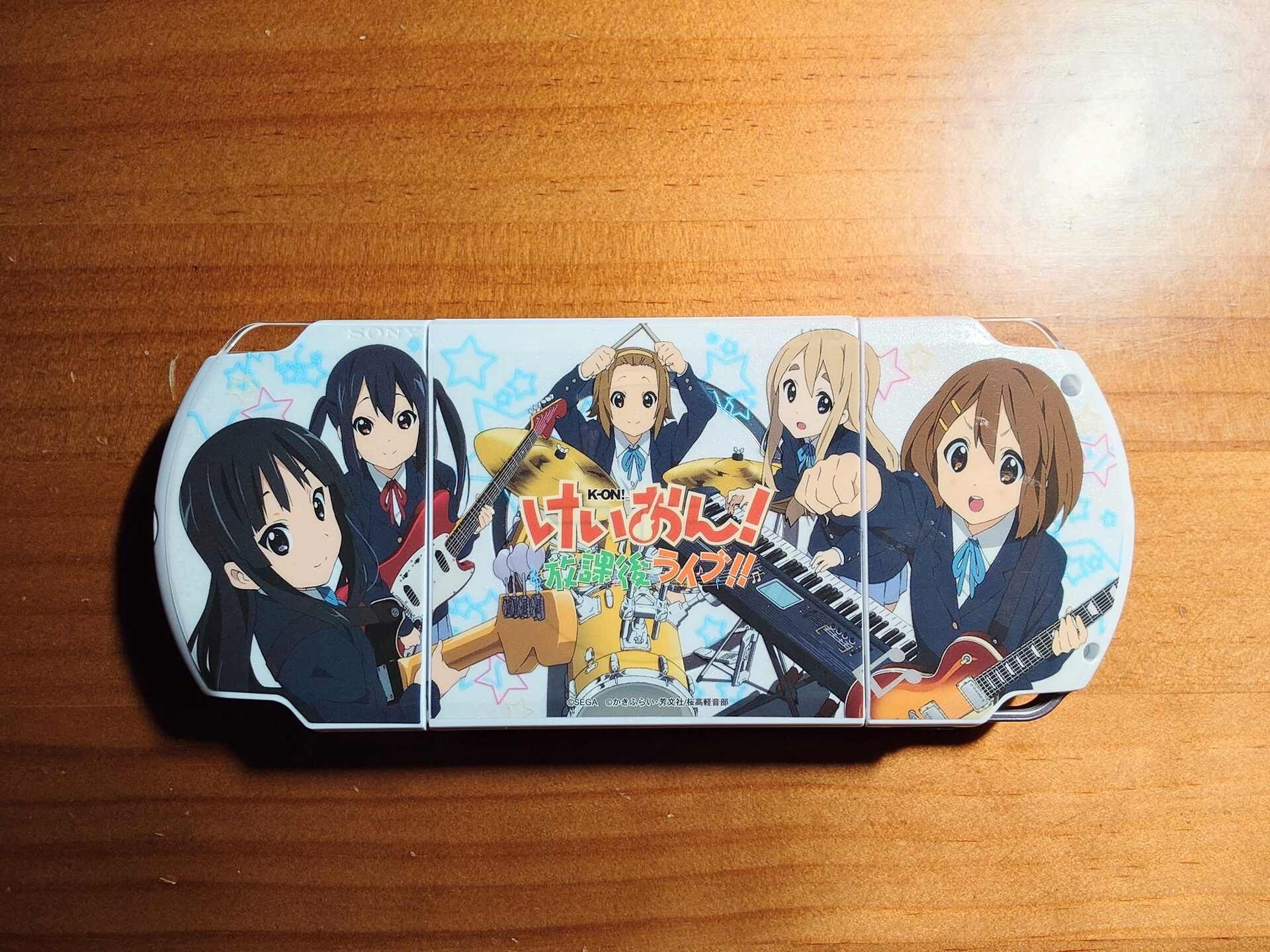 【開箱】『中古』PSP《K-ON！輕音部 放學後演奏會！！》初回特典版&配件組 - abyss123456的創作 - 巴哈姆特