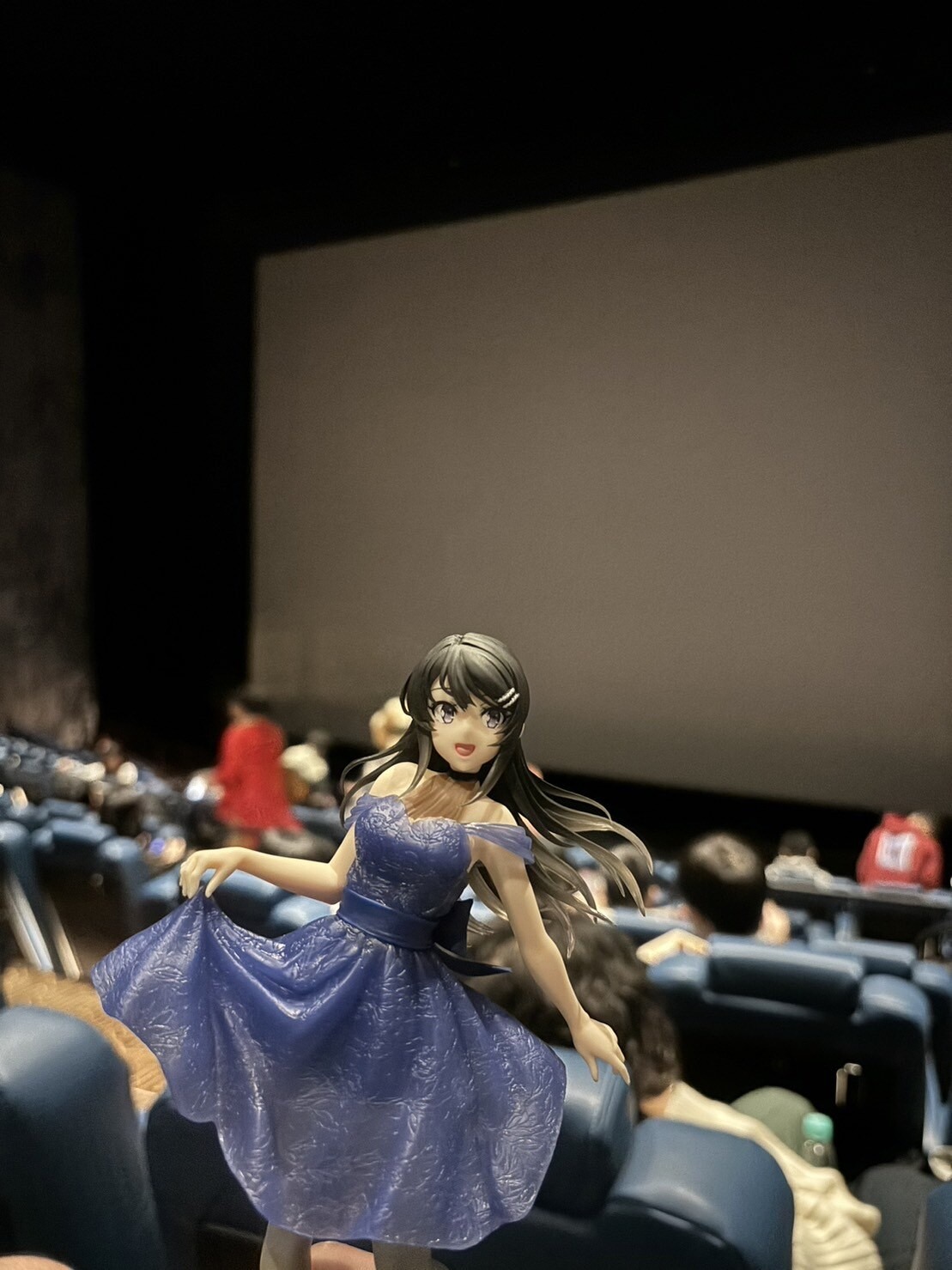 【休假日】電影約會 - isu9905005a的創作 - 巴哈姆特