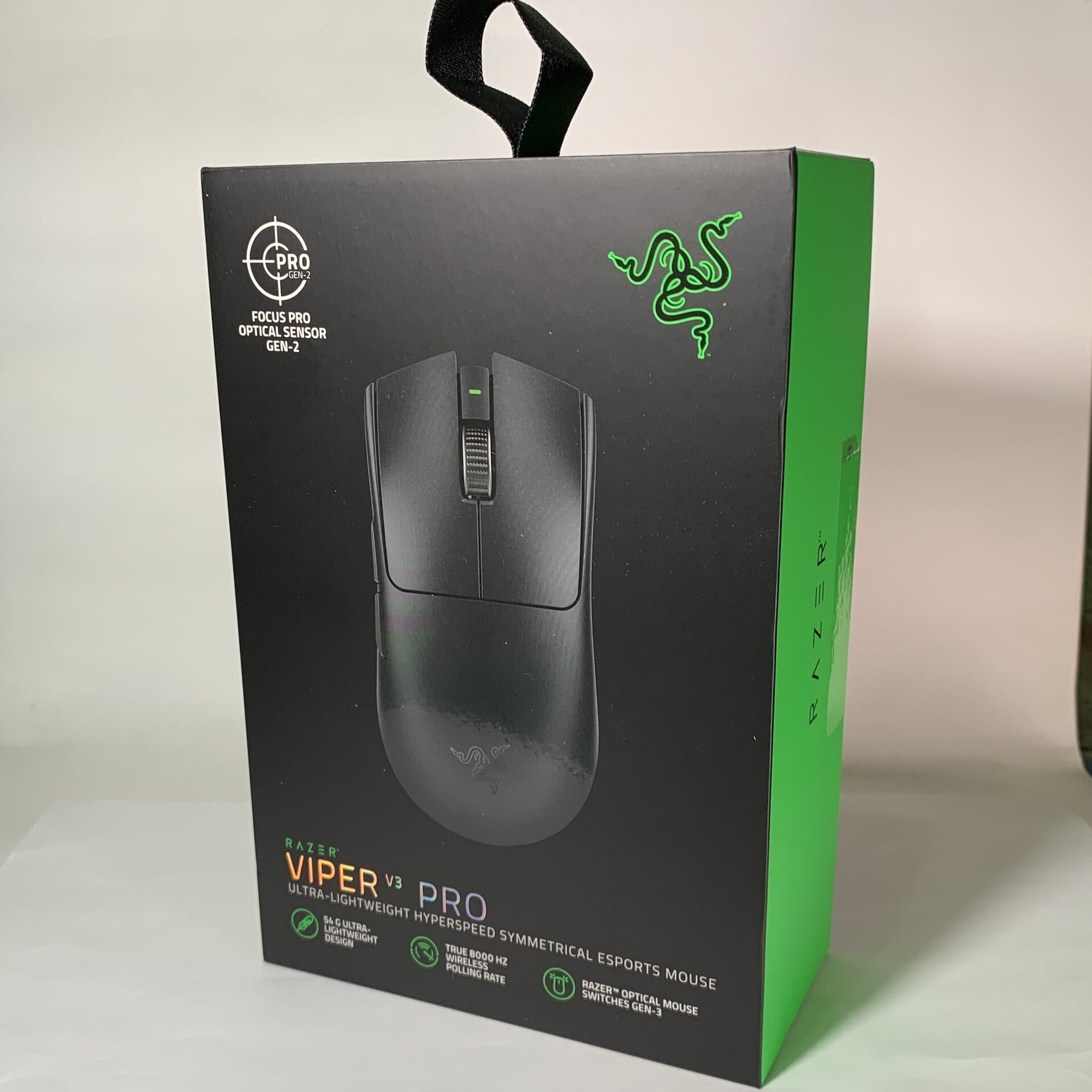 【開箱】握，比不握還輕 近乎無感 超輕量電競滑鼠 Razer Viper V3 Pro - a3070611的創作 - 巴哈姆特