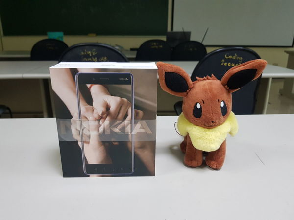 Nokia 8 古銅色 簡易開箱 - bacon780902的創作 - 巴哈姆特