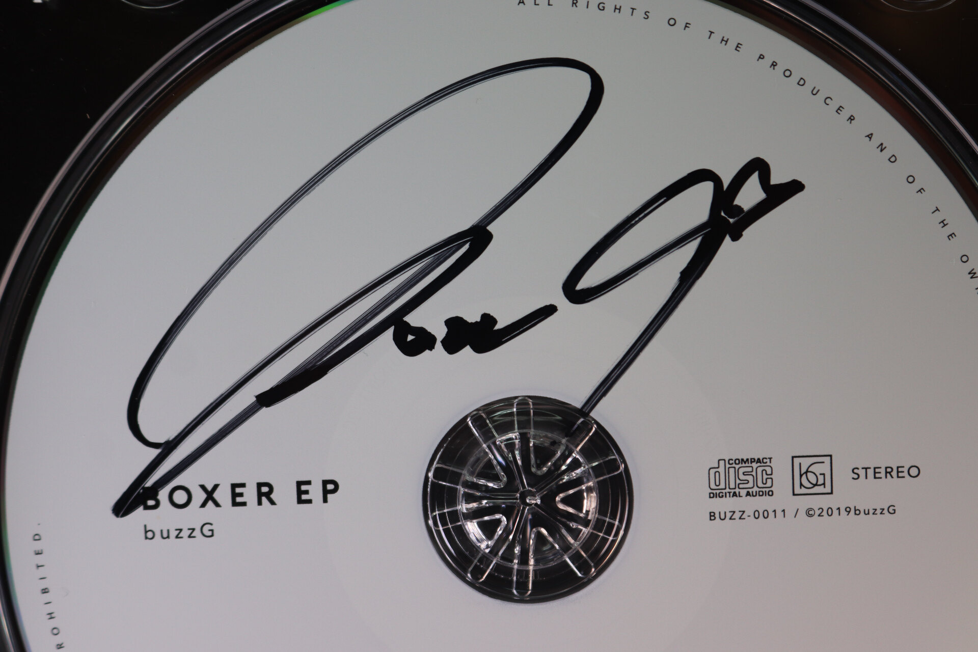 buzzG - BOXER 專輯分享 - roc19990315的創作 - 巴哈姆特