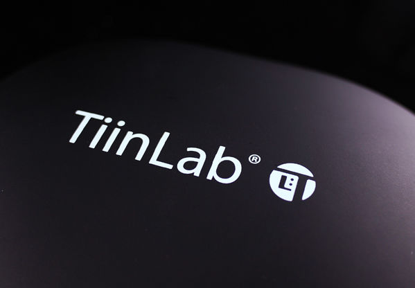 【開箱】周杰倫代言，結合音樂及時尚的耳機 - TiinLab UT501 - Yazi的創作 - 巴哈姆特