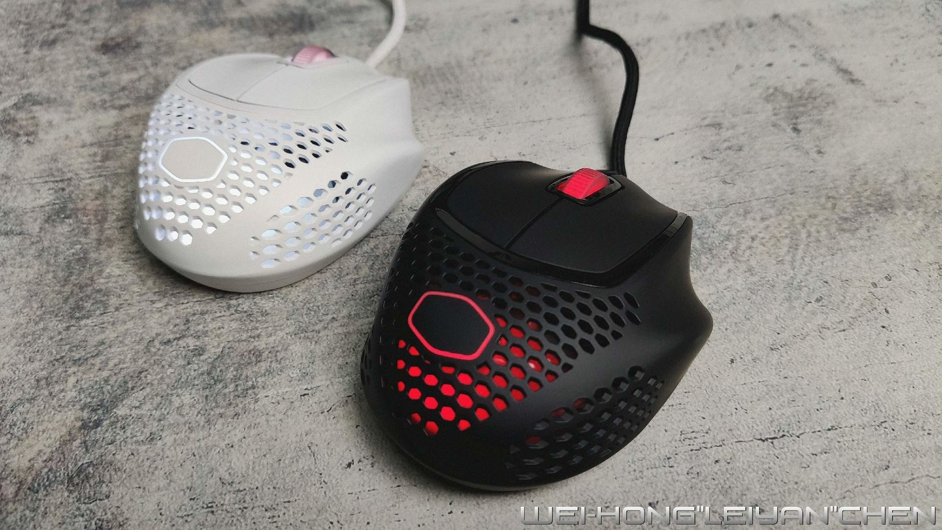 [達人專欄] 經典外型輕量化-Cooler Master MM720 - y0922062565的創作 - 巴哈姆特