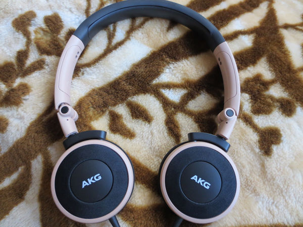 [補開箱]AKG Y30 - Marksu的創作 - 巴哈姆特