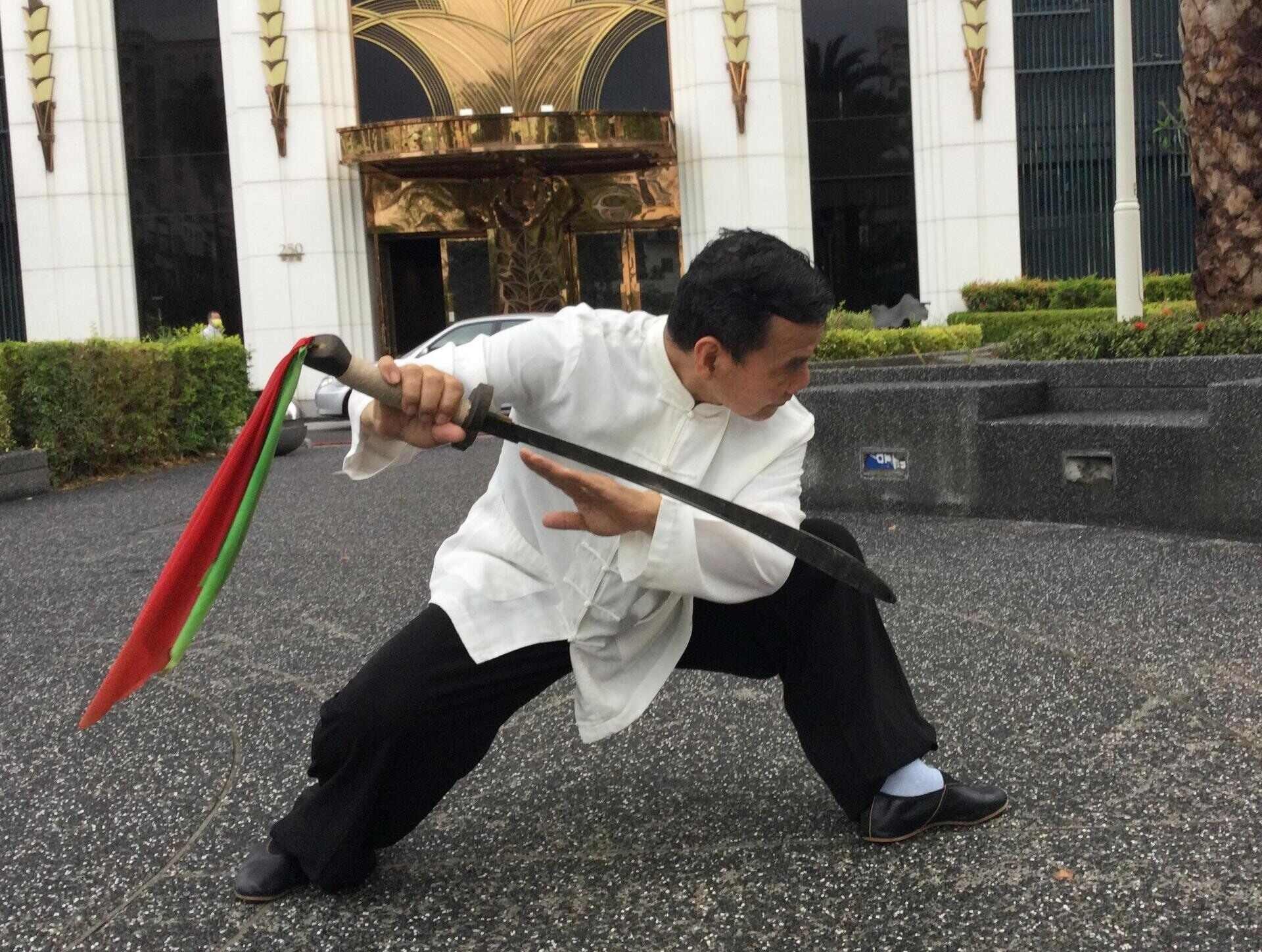 [達人專欄] 松溪夜行刀～17躍步裹腦 - lkkchl2022的創作 - 巴哈姆特